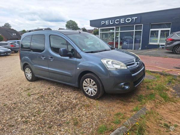 Zils Citroen Berlingo 2010 Jurbarkas, ar dzinēja tilpumu 1.56 L un nobraukumu 232 tūkst. km par 3700 €, foto 3 vietnē AUTOMOTO.COM.LV