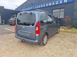 Zils Citroen Berlingo 2010 Jurbarkas, ar dzinēja tilpumu 1.56 L un nobraukumu 232 tūkst. km par 3700 €, foto 5 vietnē AUTOMOTO.COM.LV
