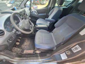 Zils Citroen Berlingo 2010 Jurbarkas, ar dzinēja tilpumu 1.56 L un nobraukumu 232 tūkst. km par 3700 €, foto 8 vietnē AUTOMOTO.COM.LV