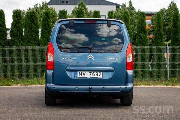 Zils Citroen Berlingo 2010 Jelgava, ar dzinēja tilpumu 1.60 L un nobraukumu 286 tūkst. km par 3400 €, foto 5 vietnē AUTOMOTO.COM.LV