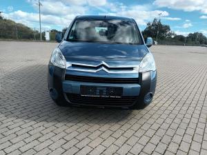 Zils Citroen Berlingo 2010 Marijampole, ar dzinēja tilpumu 1.56 L un nobraukumu 300 tūkst. km par 3999 €, foto  vietnē AUTOMOTO.COM.LV