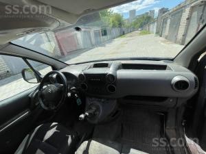 Синий Ситроен Берлинго 2011 в Рига, объемом двигателя 1.60 л и пробегом 340 тыс. км за 1500 €, фото 7 на AUTOMOTO.COM.LV