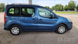 Zils Citroen Berlingo 2011 Ogre, ar dzinēja tilpumu 1.60 L un nobraukumu 272 tūkst. km par 4750 €, foto 6 vietnē AUTOMOTO.COM.LV