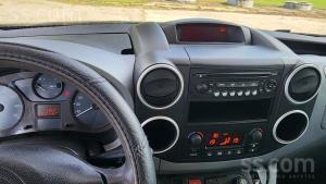 Zils Citroen Berlingo 2011 Ogre, ar dzinēja tilpumu 1.60 L un nobraukumu 272 tūkst. km par 4750 €, foto 13 vietnē AUTOMOTO.COM.LV