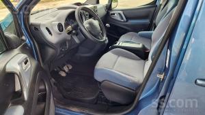 Zils Citroen Berlingo 2011 Ogre, ar dzinēja tilpumu 1.60 L un nobraukumu 272 tūkst. km par 4750 €, foto 14 vietnē AUTOMOTO.COM.LV