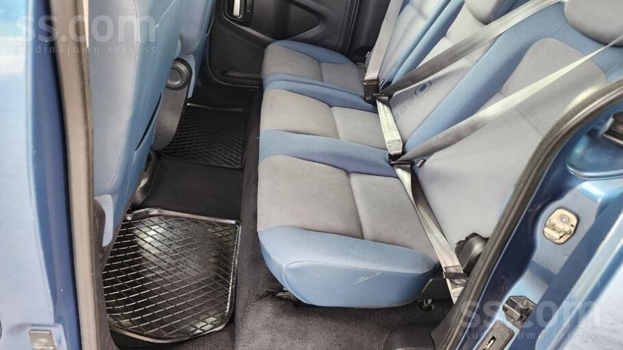 Zils Citroen Berlingo 2011 Ogre, ar dzinēja tilpumu 1.60 L un nobraukumu 272 tūkst. km par 4750 €, foto 16 vietnē AUTOMOTO.COM.LV