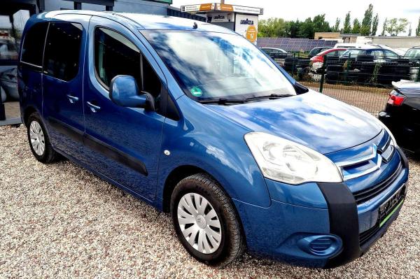 Zils Citroen Berlingo 2011 Kretinga, ar dzinēja tilpumu 1.60 L un nobraukumu 256 tūkst. km par 4850 €, foto 3 vietnē AUTOMOTO.COM.LV