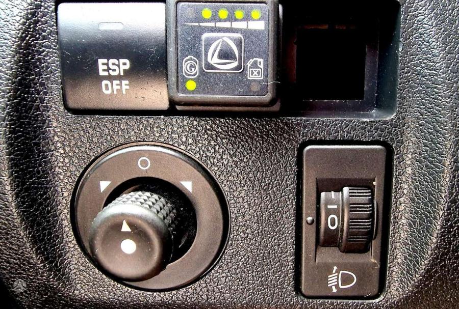 Zils Citroen Berlingo 2011 Kretinga, ar dzinēja tilpumu 1.60 L un nobraukumu 256 tūkst. km par 4850 €, foto 21 vietnē AUTOMOTO.COM.LV