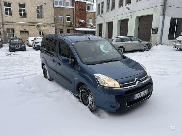 Blue Citroen Berlingo 2012 in Kaunas, with an engine capacity of 0.00 L and mileage of 300 thousand km for 2800 €, photo 2 on AUTOMOTO.COM.LV