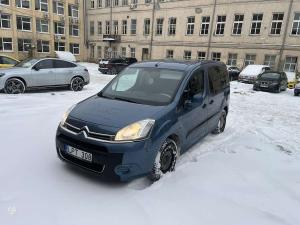 Zils Citroen Berlingo 2012 Kauņa, ar dzinēja tilpumu 1.60 L un nobraukumu 300 tūkst. km par 2800 €, foto  vietnē AUTOMOTO.COM.LV