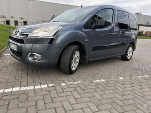 Zils Citroen Berlingo 2012 Kauņa, ar dzinēja tilpumu 1.56 L un nobraukumu 394 tūkst. km par 2600 €, foto  vietnē AUTOMOTO.COM.LV