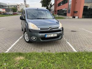 Zils Citroen Berlingo 2012 Kauņa, ar dzinēja tilpumu 1.56 L un nobraukumu 394 tūkst. km par 2600 €, foto 4 vietnē AUTOMOTO.COM.LV
