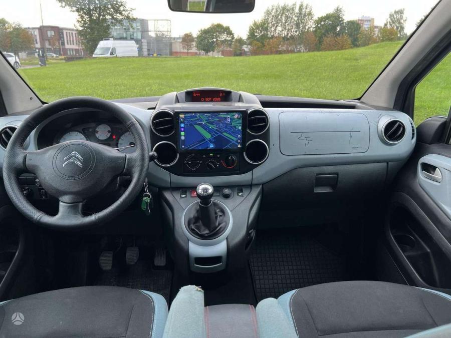 Zils Citroen Berlingo 2012 Kauņa, ar dzinēja tilpumu 1.56 L un nobraukumu 394 tūkst. km par 2600 €, foto 11 vietnē AUTOMOTO.COM.LV