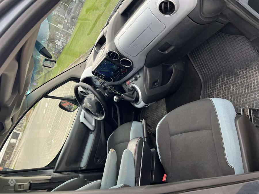 Zils Citroen Berlingo 2012 Kauņa, ar dzinēja tilpumu 1.56 L un nobraukumu 394 tūkst. km par 2600 €, foto 12 vietnē AUTOMOTO.COM.LV