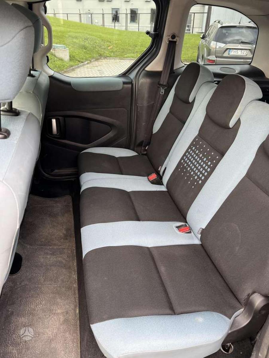 Zils Citroen Berlingo 2012 Kauņa, ar dzinēja tilpumu 1.56 L un nobraukumu 394 tūkst. km par 2600 €, foto 13 vietnē AUTOMOTO.COM.LV