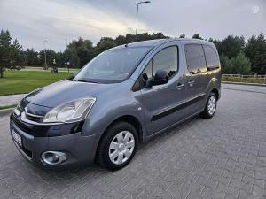 Zils Citroen Berlingo 2012 Viļņa, ar dzinēja tilpumu 1.56 L un nobraukumu 320 tūkst. km par 2090 €, foto 6 vietnē AUTOMOTO.COM.LV