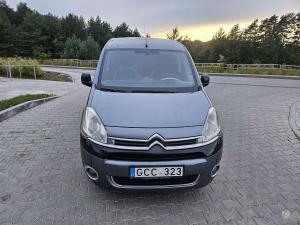 Zils Citroen Berlingo 2012 Viļņa, ar dzinēja tilpumu 1.56 L un nobraukumu 320 tūkst. km par 2090 €, foto 7 vietnē AUTOMOTO.COM.LV