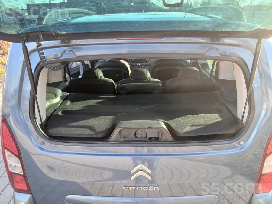 Blue Citroen Berlingo 2017 in Riga, with an engine capacity of 1.20 L and mileage of 212 thousand km for 4499 €, photo 4 on AUTOMOTO.COM.LV