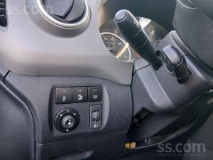 Blue Citroen Berlingo 2017 in Riga, with an engine capacity of 1.20 L and mileage of 212 thousand km for 4499 €, photo 12 on AUTOMOTO.COM.LV