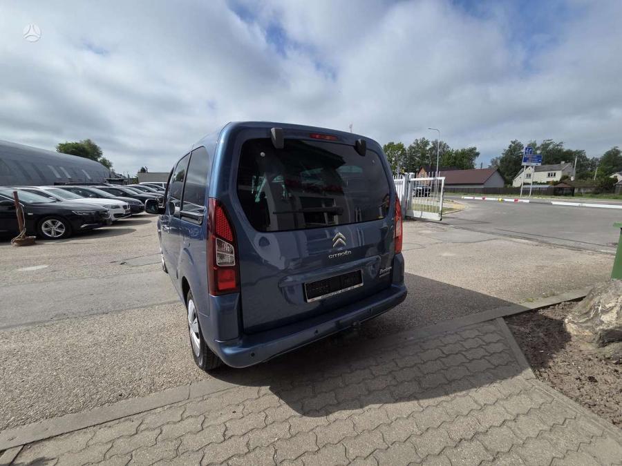 Zils Citroen Berlingo 2017 Marijampole, ar dzinēja tilpumu 1.56 L un nobraukumu 189 tūkst. km par 4990 €, foto 9 vietnē AUTOMOTO.COM.LV