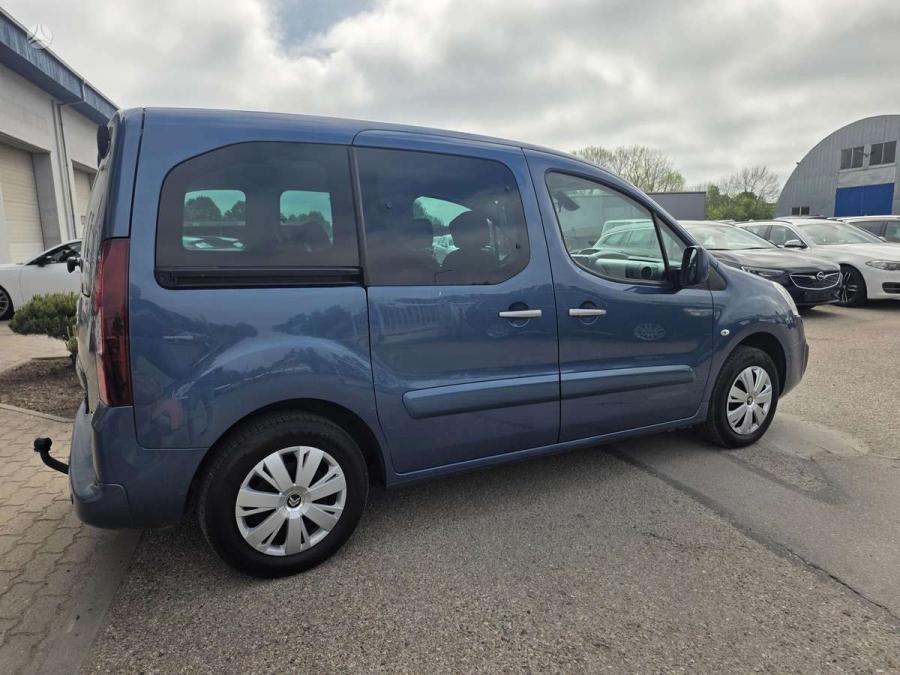 Zils Citroen Berlingo 2017 Marijampole, ar dzinēja tilpumu 1.56 L un nobraukumu 189 tūkst. km par 4990 €, foto 12 vietnē AUTOMOTO.COM.LV