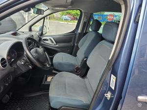 Zils Citroen Berlingo 2017 Marijampole, ar dzinēja tilpumu 1.56 L un nobraukumu 189 tūkst. km par 4990 €, foto 16 vietnē AUTOMOTO.COM.LV