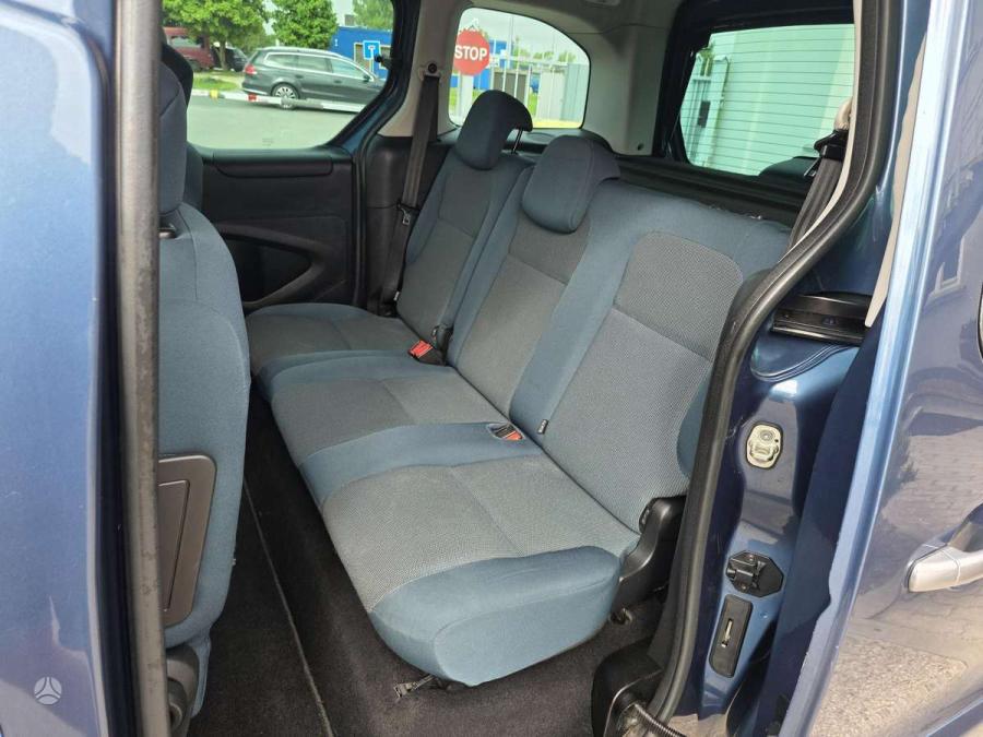 Zils Citroen Berlingo 2017 Marijampole, ar dzinēja tilpumu 1.56 L un nobraukumu 189 tūkst. km par 4990 €, foto 17 vietnē AUTOMOTO.COM.LV