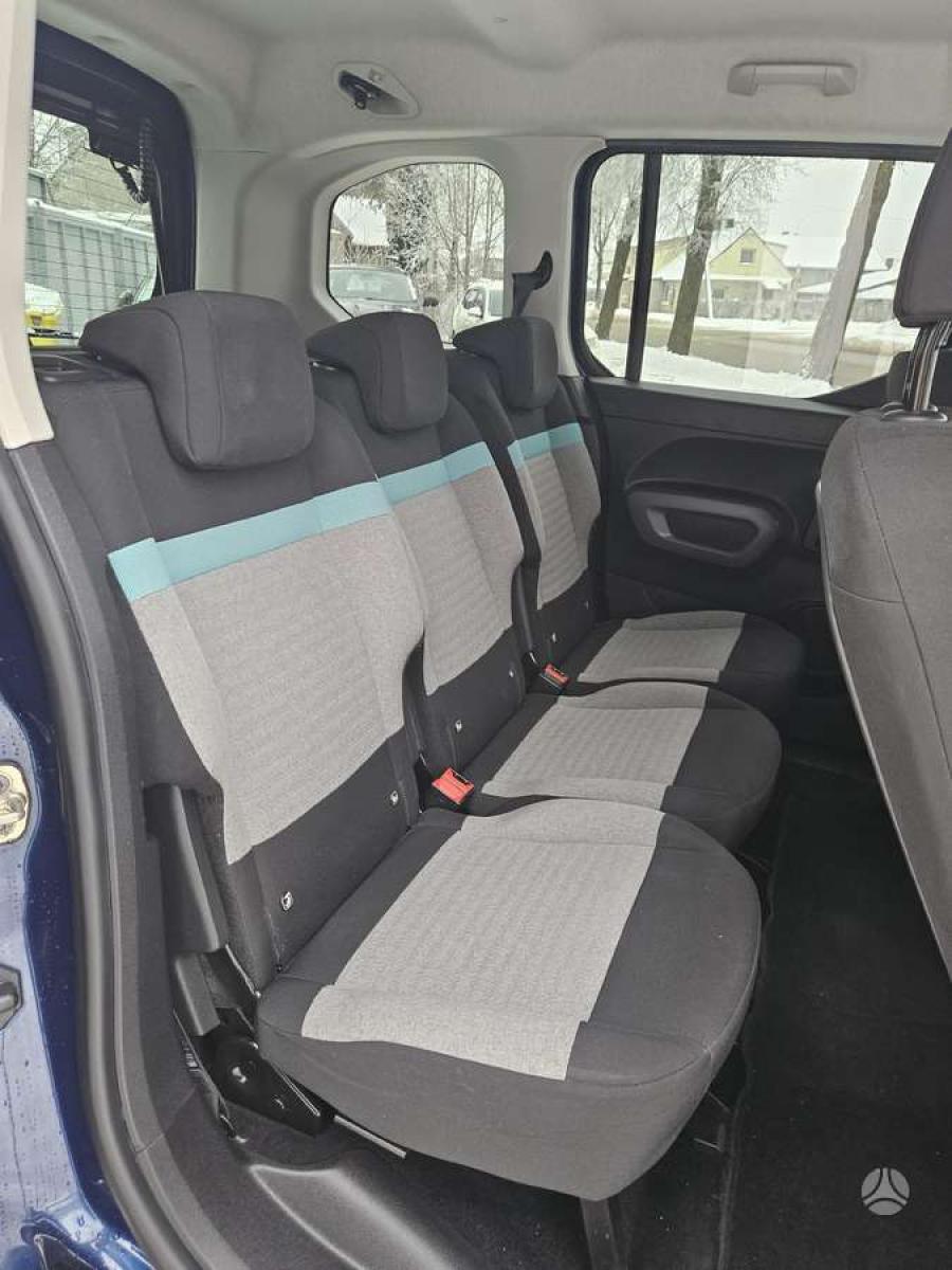 Blue Citroen Berlingo 2018 in Siauliai, with an engine capacity of 1.20 L and mileage of 200 thousand km for 8950 €, photo 17 on AUTOMOTO.COM.LV