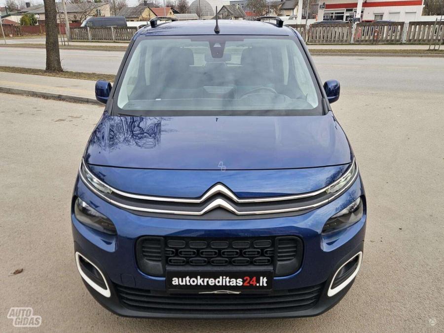 Zils Citroen Berlingo 2018 Šauļi, ar dzinēja tilpumu 1.20 L un nobraukumu 200 tūkst. km par 8450 €, foto 2 vietnē AUTOMOTO.COM.LV