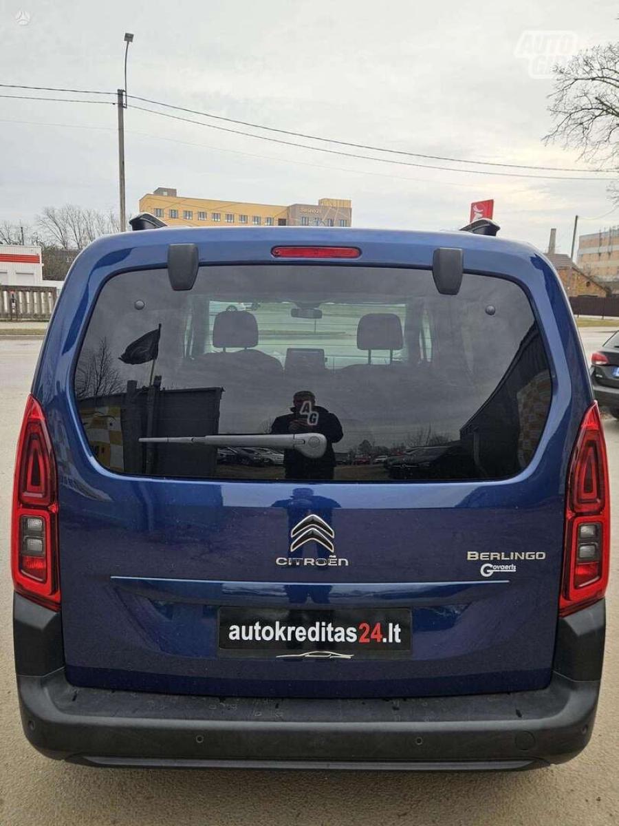Zils Citroen Berlingo 2018 Šauļi, ar dzinēja tilpumu 1.20 L un nobraukumu 200 tūkst. km par 8450 €, foto 10 vietnē AUTOMOTO.COM.LV