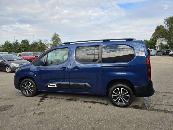 Citroen Berlingo 2019 in Ukmerge on AUTOMOTO.COM.LV Blue Citroen Berlingo 2019 in Ukmerge, with an engine capacity of 1.50 L and mileage of 220 thousand km for 8450 €, photo 11 on AUTOMOTO.COM.LV