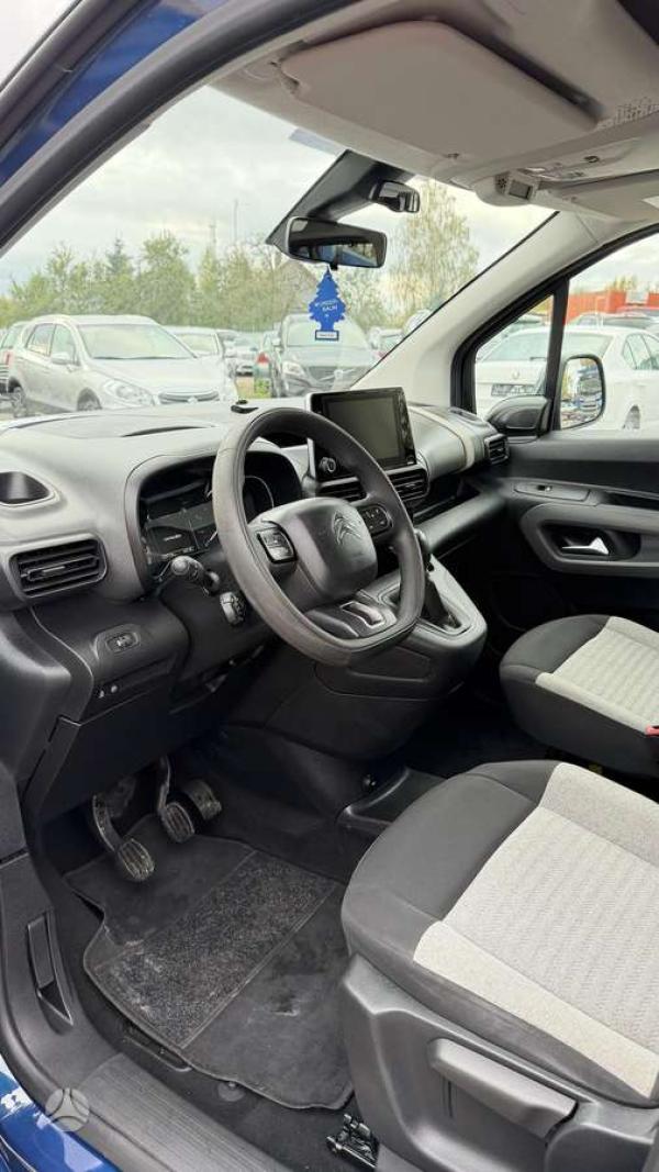 Zils Citroen Berlingo 2019 Ukmergė, ar dzinēja tilpumu 1.50 L un nobraukumu 215 tūkst. km par 7850 €, foto 8 vietnē AUTOMOTO.COM.LV