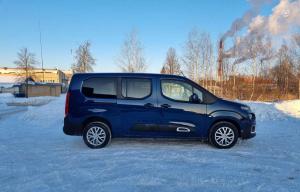 Blue Citroen Berlingo 2020 in Siauliai, with an engine capacity of 1.50 L and mileage of 225 thousand km for 7350 €, photo 7 on AUTOMOTO.COM.LV