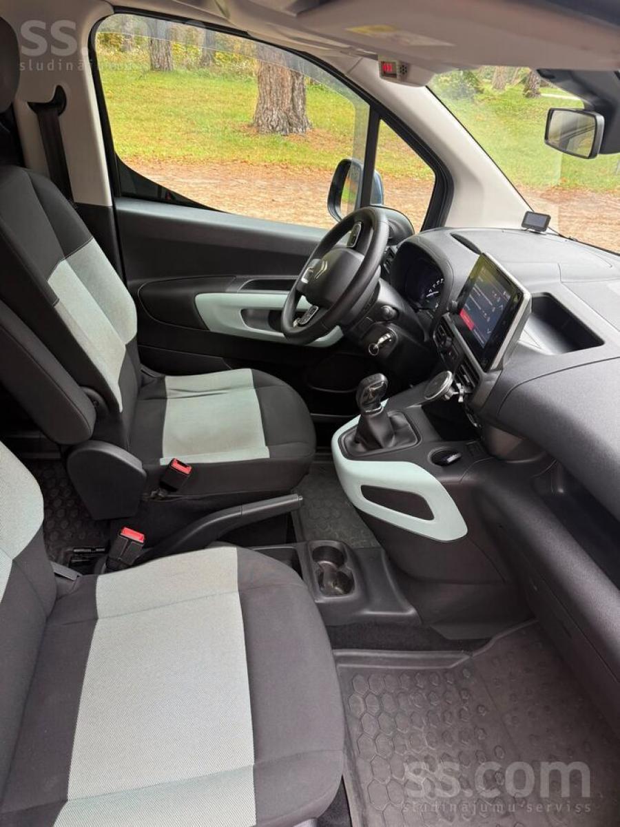 Zils Citroen Berlingo 2020 Rīga, ar dzinēja tilpumu 1.50 L un nobraukumu 144 tūkst. km par 8600 €, foto 7 vietnē AUTOMOTO.COM.LV