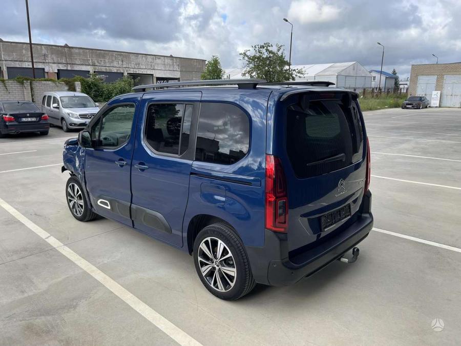 Zils Citroen Berlingo 2021 Klaipėda, ar dzinēja tilpumu 1.20 L un nobraukumu 47 tūkst. km par 9800 €, foto 5 vietnē AUTOMOTO.COM.LV