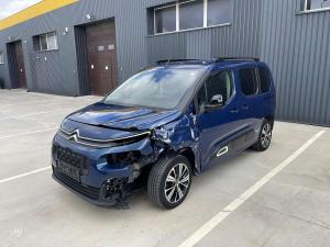 Zils Citroen Berlingo 2021 Klaipėda, ar dzinēja tilpumu 1.20 L un nobraukumu 47 tūkst. km par 9800 €, foto 6 vietnē AUTOMOTO.COM.LV