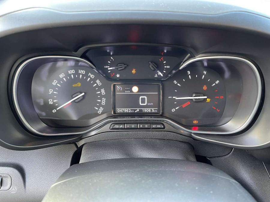 Zils Citroen Berlingo 2021 Klaipėda, ar dzinēja tilpumu 1.20 L un nobraukumu 47 tūkst. km par 9800 €, foto 18 vietnē AUTOMOTO.COM.LV