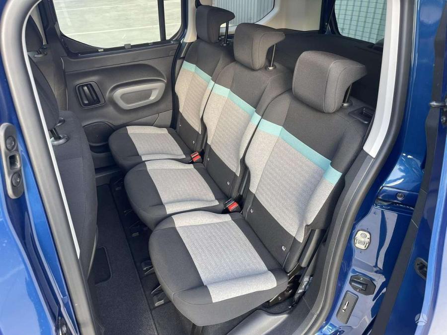 Zils Citroen Berlingo 2021 Klaipėda, ar dzinēja tilpumu 1.20 L un nobraukumu 47 tūkst. km par 9800 €, foto 20 vietnē AUTOMOTO.COM.LV