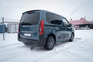 Zils Citroen Berlingo 2024 Kauņa, ar dzinēja tilpumu 1.20 L un nobraukumu 31 tūkst. km par 21175 €, foto 9 vietnē AUTOMOTO.COM.LV