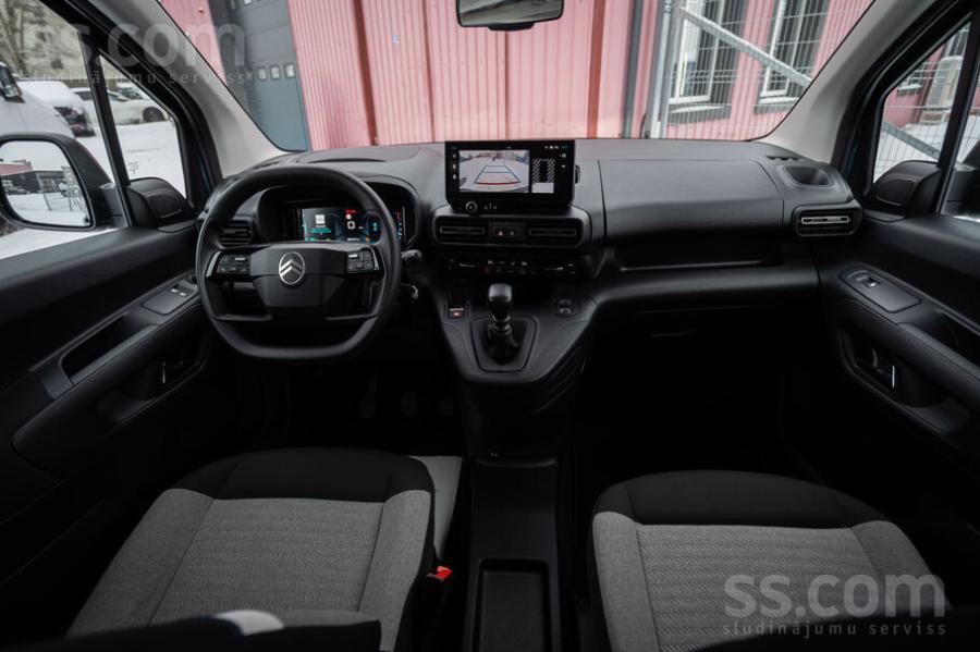 Zils Citroen Berlingo 2024 Kauņa, ar dzinēja tilpumu 1.20 L un nobraukumu 31 tūkst. km par 21175 €, foto 21 vietnē AUTOMOTO.COM.LV