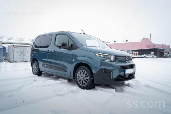 Синий Ситроен Берлинго 2024 в Каунас, объемом двигателя 1.20 л и пробегом 30 тыс. км за 18997 €, фото 6 на AUTOMOTO.COM.LV