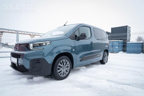 Синий Ситроен Берлинго 2024 в Каунас, объемом двигателя 1.20 л и пробегом 30 тыс. км за 18997 €, фото 7 на AUTOMOTO.COM.LV