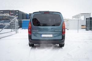 Zils Citroen Berlingo 2024 Kauņa, ar dzinēja tilpumu 1.20 L un nobraukumu 30 tūkst. km par 18997 €, foto 10 vietnē AUTOMOTO.COM.LV