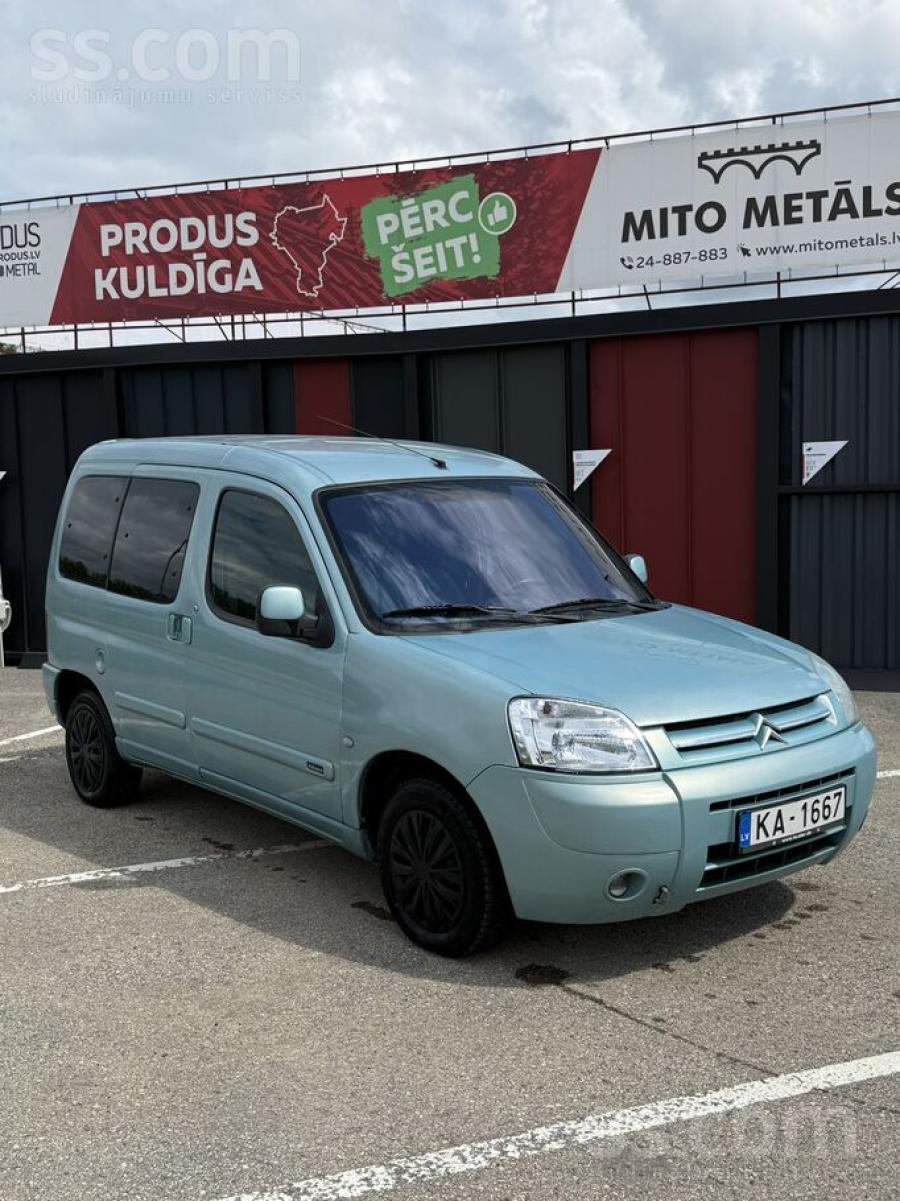 Blue Citroen Berlingo 2003 in Kuldiga, with an engine capacity of 1.60 L and mileage of 265 thousand km for 1500 €, photo 3 on AUTOMOTO.COM.LV