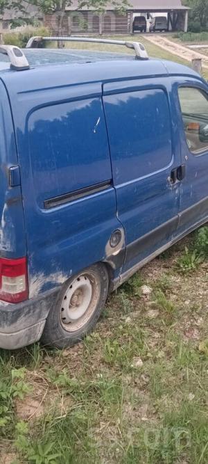 Zils Citroen Berlingo 2008 Kuldīga, ar dzinēja tilpumu 1.60 L un nobraukumu 300 tūkst. km par 400 €, foto 5 vietnē AUTOMOTO.COM.LV