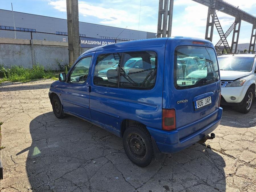 Zils Citroen Berlingo 1998 Tallina, ar dzinēja tilpumu 1.40 L un nobraukumu 296 tūkst. km par 499 €, foto 5 vietnē AUTOMOTO.COM.LV