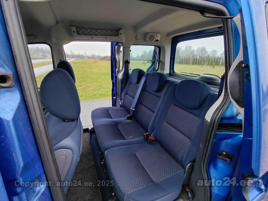 Zils Citroen Berlingo 2007 Paide, ar dzinēja tilpumu 1.60 L un nobraukumu 237 tūkst. km par 2999 €, foto 11 vietnē AUTOMOTO.COM.LV