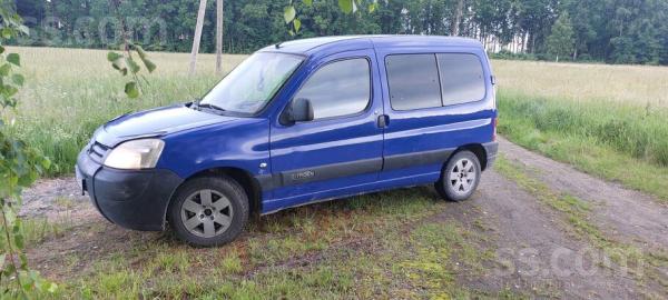 Blue Citroen Berlingo 2008 in Aizkraukle, with an engine capacity of 1.60 L and mileage of 300 thousand km for 1678 €, photo 1 on AUTOMOTO.COM.LV