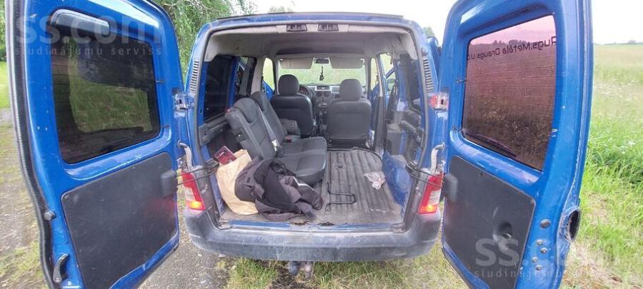 Zils Citroen Berlingo 2008 Aizkraukle, ar dzinēja tilpumu 1.60 L un nobraukumu 300 tūkst. km par 1678 €, foto 6 vietnē AUTOMOTO.COM.LV