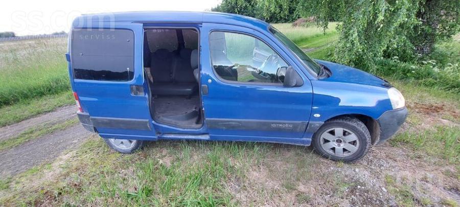Zils Citroen Berlingo 2008 Aizkraukle, ar dzinēja tilpumu 1.60 L un nobraukumu 300 tūkst. km par 1678 €, foto 8 vietnē AUTOMOTO.COM.LV